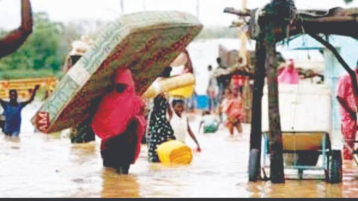 Gwamnatin Katsina za ta tallafa wa waɗanda ambaliyar ruwa ta shafa da ...