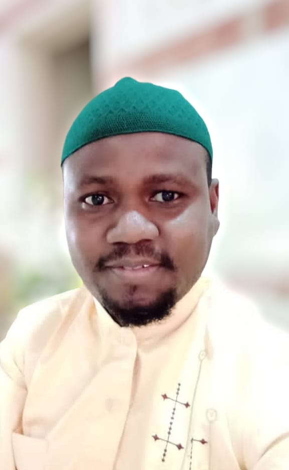 Mace mai biye wa malaman ‘social media’ - Manhaja - Blueprint Hausa version