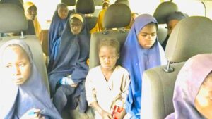 Bayan shafe kwanaki 36 a hannun ‘yan bindiga, yaran makaranta da wasu ...